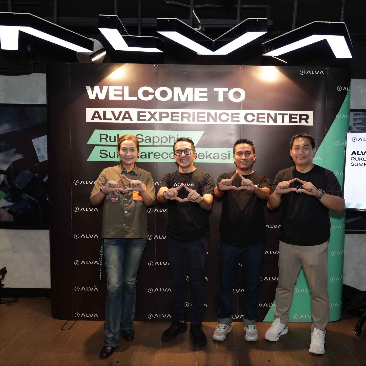 ALVA Experience Center: Service Center Terlengkap dengan Kafe Keren ...